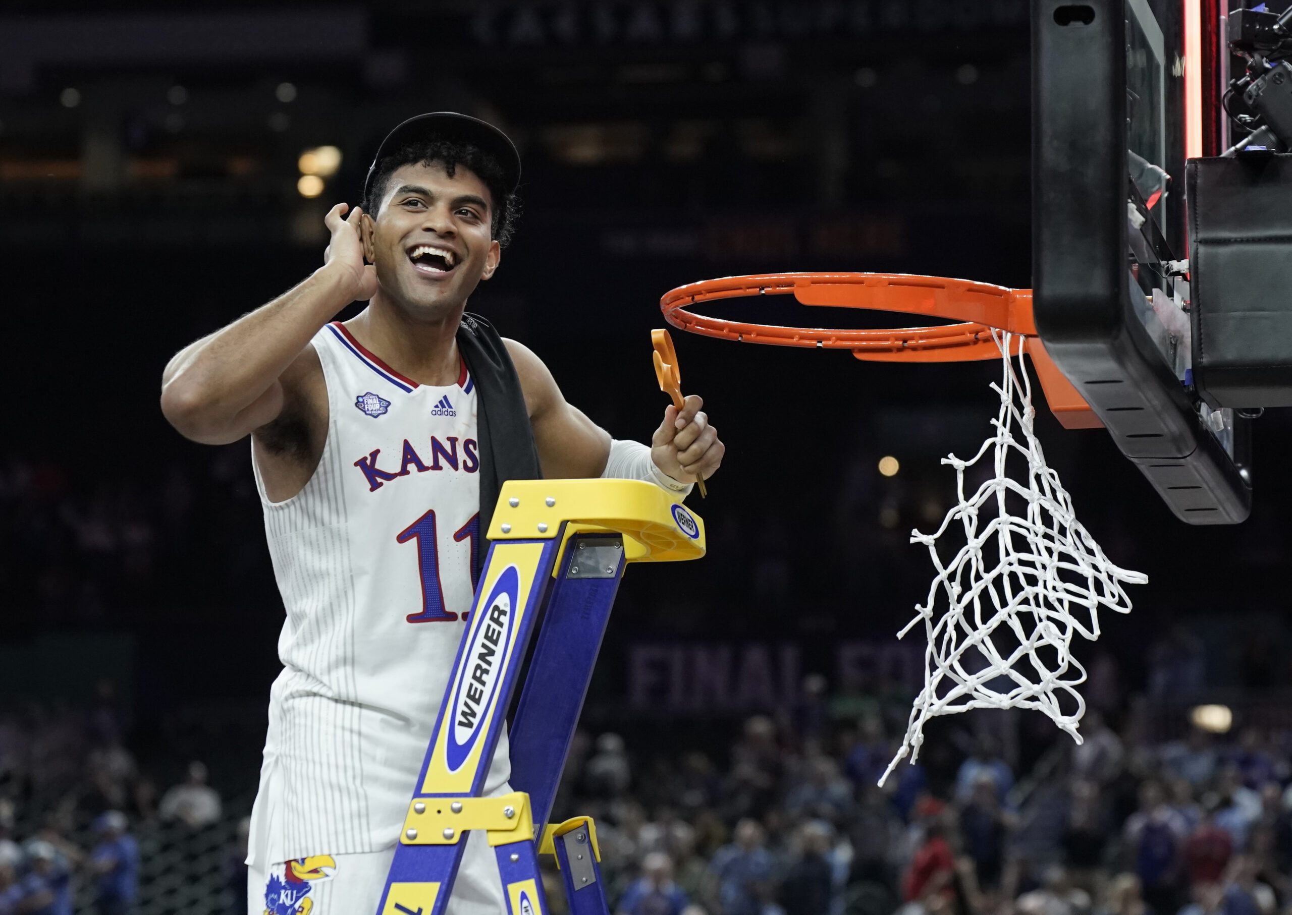Kansas basketball’s Remy Martin experience ends on an incredible high ...